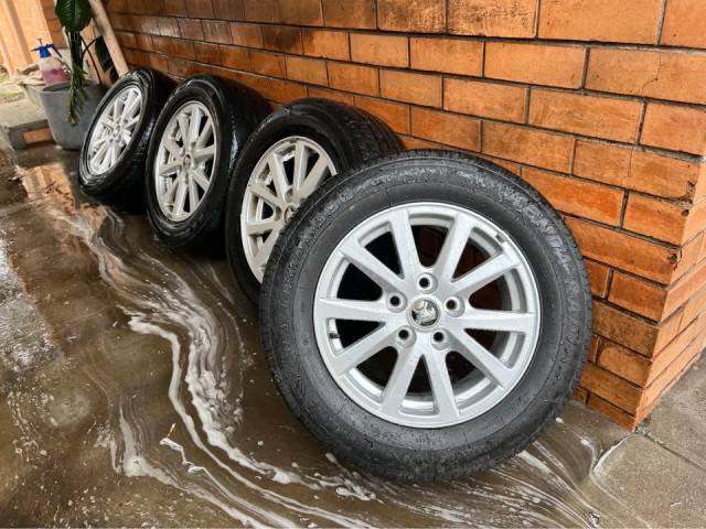 Holden Commodore VE/VF 16 Inch Alloy Wheels with Tyres *Delivery ...