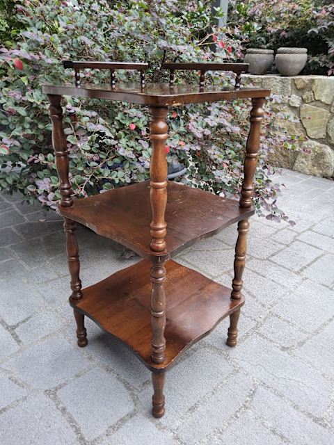 Vintage What Not Shelf / Plant Stand - Bookcases & Shelves in Theodore ...