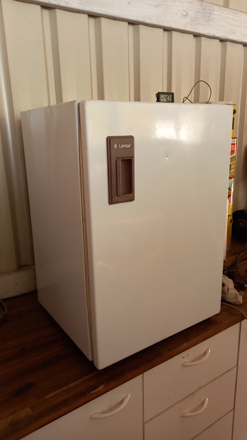 Bar Fridge Lemair 1818 - Fridges & Freezers in Bonnells Bay NSW ...