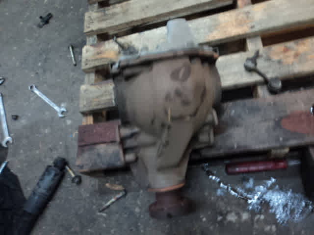 FORD FAIRLANE G220 BA DIFF CENTRE M86 3.23:1 OPEN ONLY 75,000KMS MINT ...