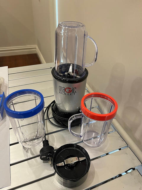 Magic Bullet MB1001 food processor, blender, mixer - Blenders, Juicers ...
