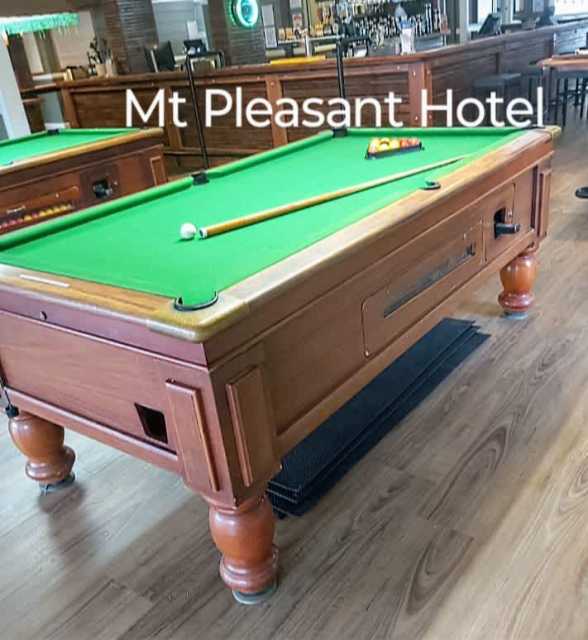 Reclothing pub pool tables on site RESTORATION GK - Miscellaneous Goods ...