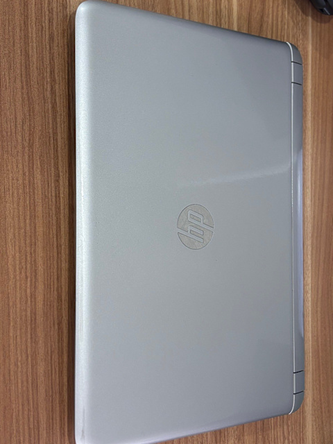 HP Pavillion Laptop 220JS 15.4 inch screen and inbuilt DVD player ...