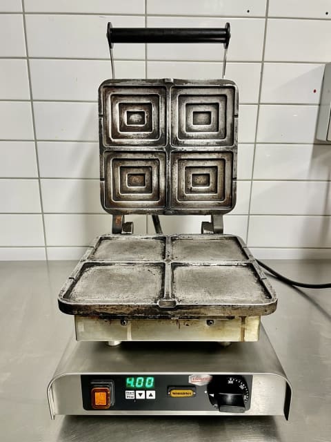Commercial Sandwich/Jaffle Toaster Iron | Miscellaneous Goods | Gumtree ...