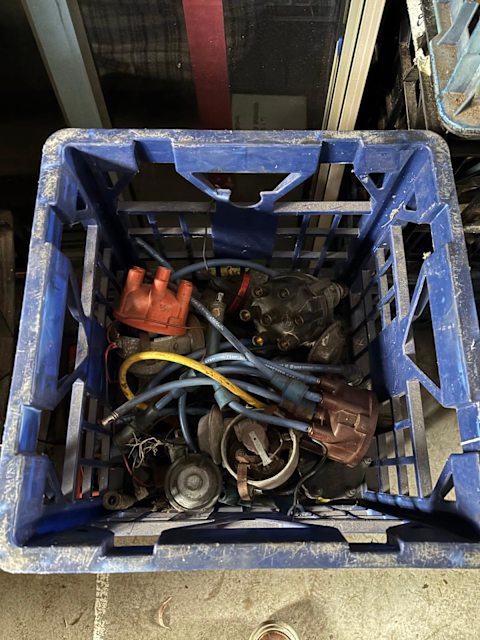 Holden red motor parts 202 186 173 | Engine, Engine Parts ...