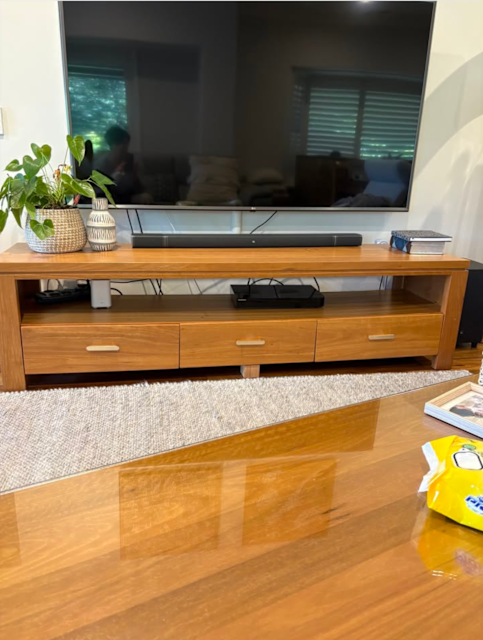 Solid Wood Tv Unit - Entertainment & TV Units in St Ives NSW | Gumtree ...