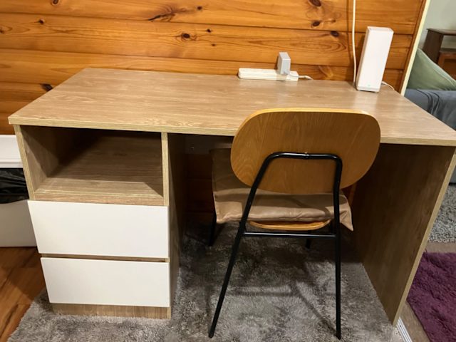 Free Stuff, Desk & Chair, Buffet, Poker Set, Fake plants, Canvases Ect ...