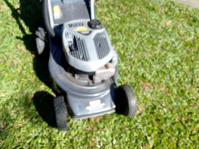 Victa 2 stroke commando 550 - Lawn Mowers in Silkstone QLD | Gumtree ...