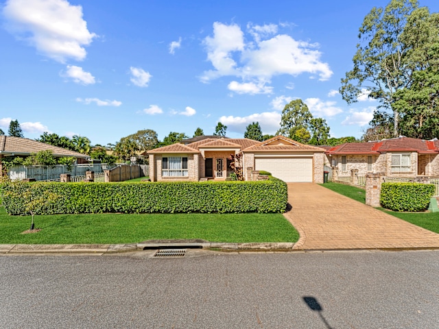 62 Arkose Street, Eight Mile Plains, Queensland 4113 - for Sale ...