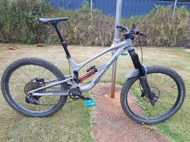 Custom build MTB enduro Nukeproof 27.5 wireless 11 speed dually XL ...