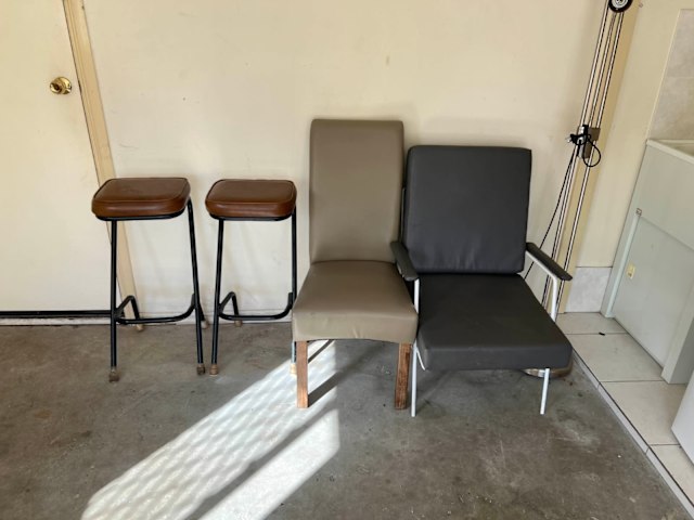 Various free chairs in good condition - Stools & Bar stools in Eight Mile Plains QLD | Gumtree ...