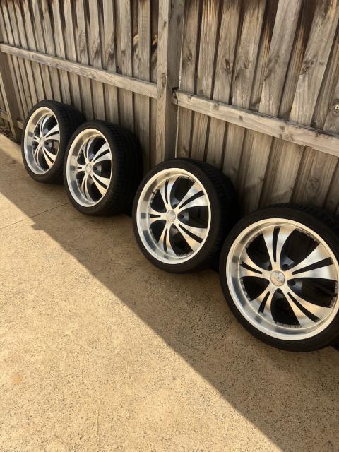 4 x 20 rims and tyres (5 x 120) off VE Commodore | Wheels, Tyres & Rims ...