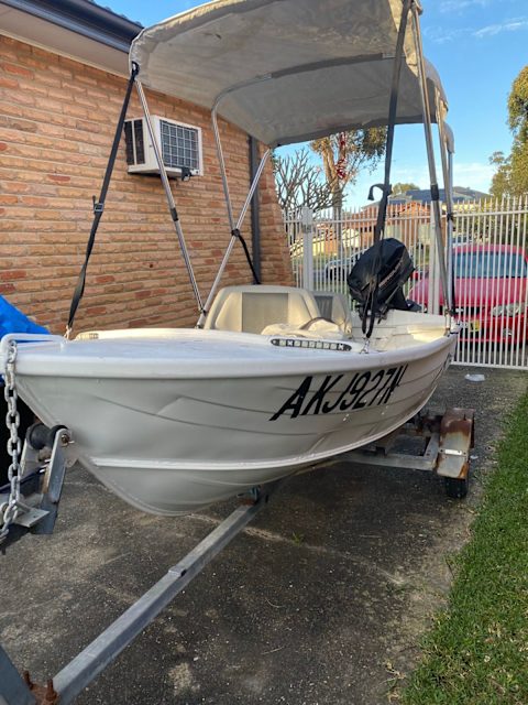 12 foot runabout with trailer, boat rego both with rego | Tinnies ...