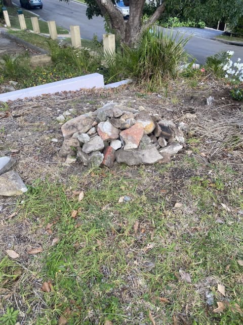 Free Rocks , pickup Freshwater | Miscellaneous Goods | Gumtree ...