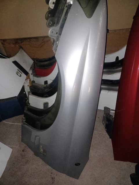 Vy vz commodore guards silver white red blue | Auto Body parts ...