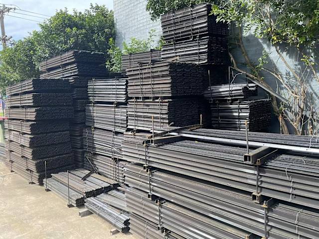 Black Star Picket/ Y post/ Star post/ Star Dropper are on Sale ...