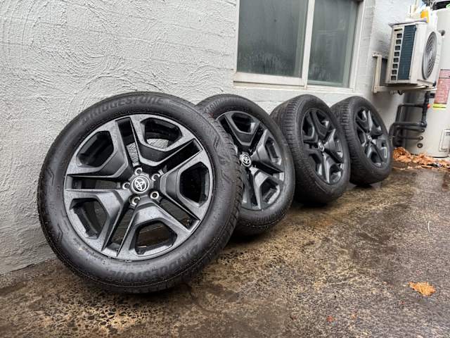 Toyota RAV4 19 Inch Alloy Wheels with Bridgestone Tyres *Delivery ...