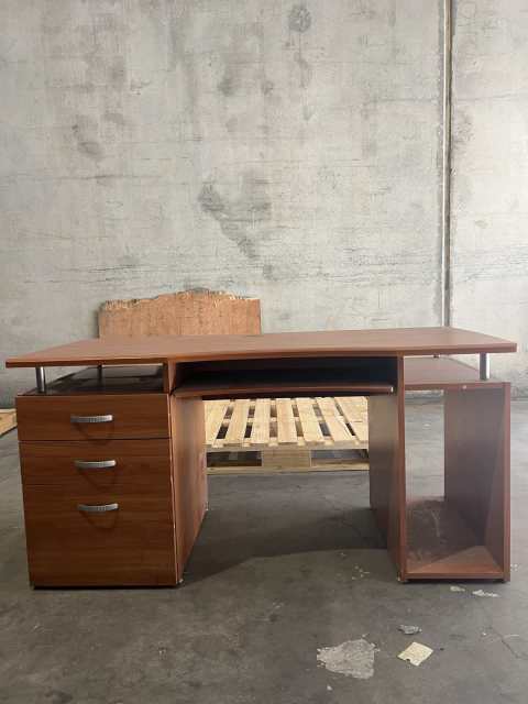 FREE Computer Desk and Shelf,pick up from Peakhurst - Miscellaneous ...