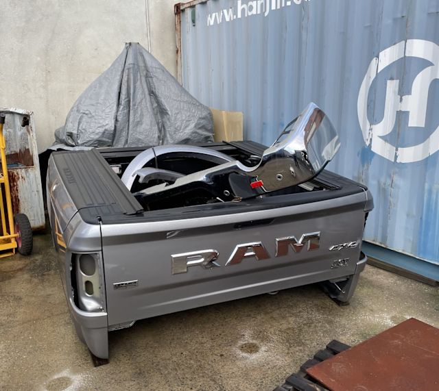 Dodge DS Laramie ram box Ute tray | Auto Body parts | Gumtree Australia ...