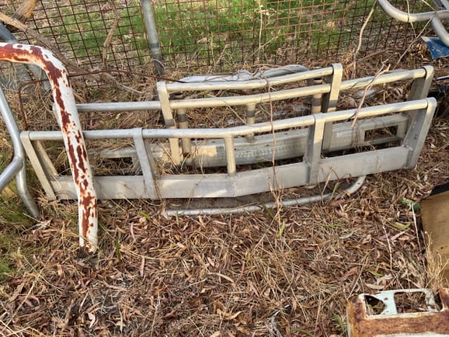 Holden HQ HJ HX HZ WB Assorted Alloy Roo Bars o481094190 | Auto Body ...