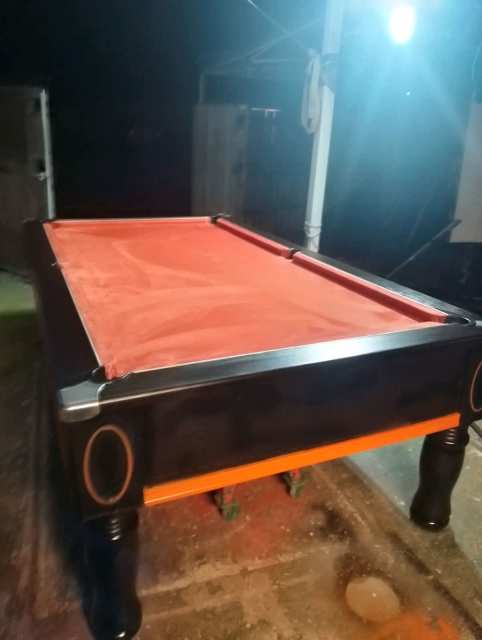 8x4 foot slate pub style pool table with ball return and matching acce ...