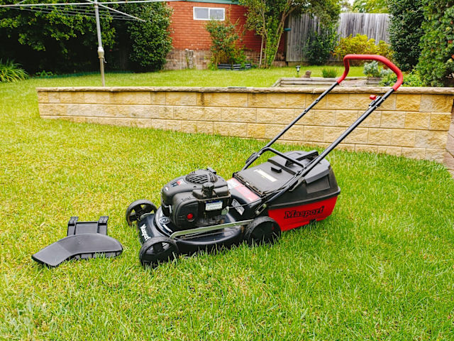 Masport (Briggs&Stratton) 470 2in1 Petrol Lawnmower (Excellent conditi ...