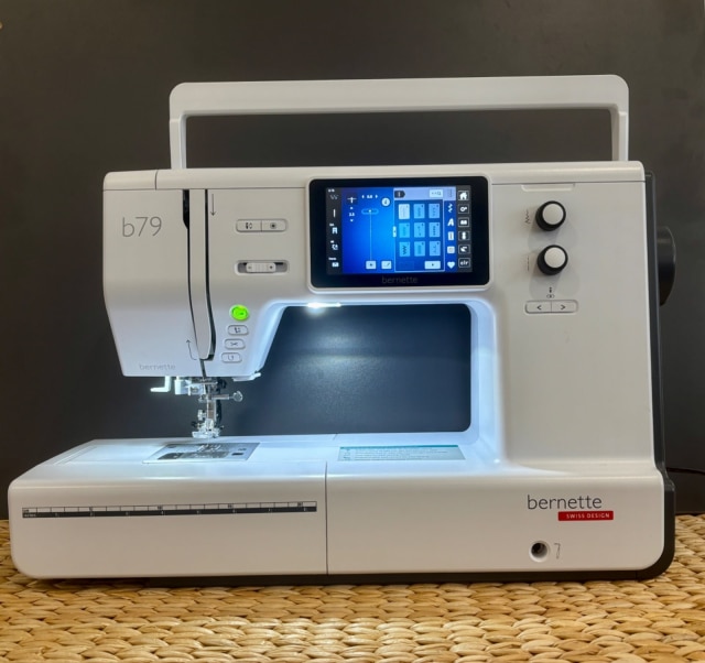 Bernette b79 Embroidery Sewing Machine & Bernina Embroidery Software ...