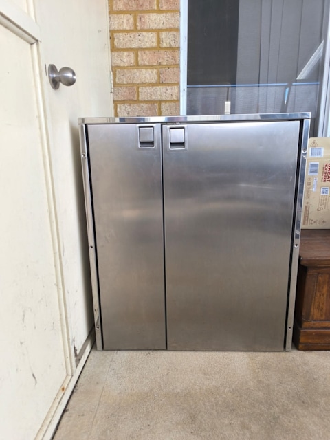 Isotherm Cruise 200 stainless steel 200L fridge freezer yacht, boat ...