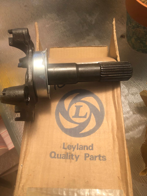 AUSTIN 1800 22H1071 DIFF DRIVE SHAFT & YOKE New Old Stock NOS | Engine ...