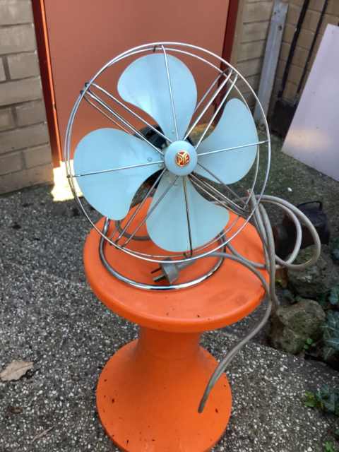 Vintage PYE Metal Electric Fan made in Australia - Air Conditioning ...