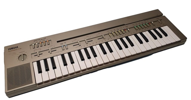 Yamaha Portasound PC-100 Grey Keyboard - Computer - Keyboards & Pianos in Prospect SA | Gumtree ...