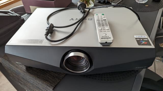 Sony Data / home theatre projector | Home Theatre Systems | Gumtree ...