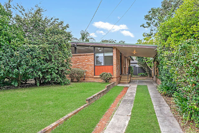 16 Greenvale Grove, Hornsby, New South Wales 2077 - for Sale | Gumtree ...