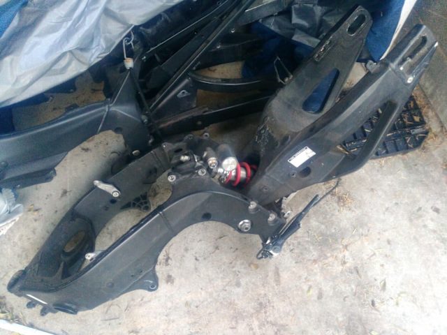 Yamaha R1 frame 2007 in Toowoomba. | Motorcycle & Scooter Parts ...