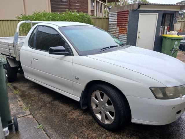 2004 HOLDEN COMMODORE ONE TONNER 4 SP AUTOMATIC | Cars, Vans & Utes ...