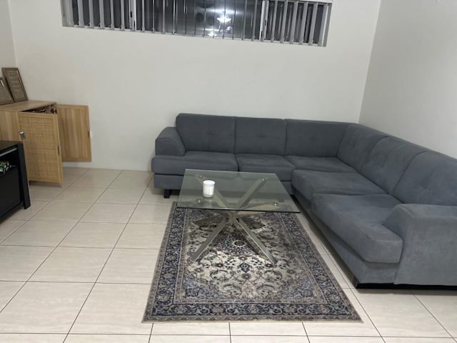 Room for rent for couple or 2 girls - for Rent | Gumtree Australia