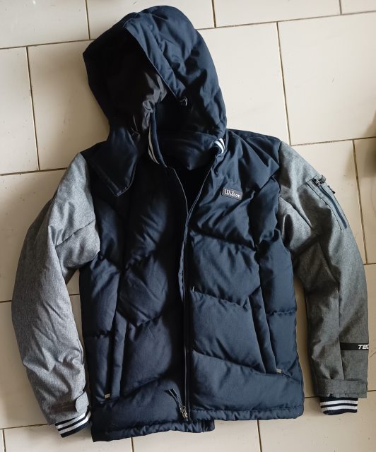 Wilson hooded puffer jacket sz 100 - Jackets & Coats in Bonnyrigg ...