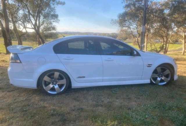 1x Holden commodore VE SSV 19INCH ALLOY WHEEL GENUINE 19INCH 19x8 ET48 ...