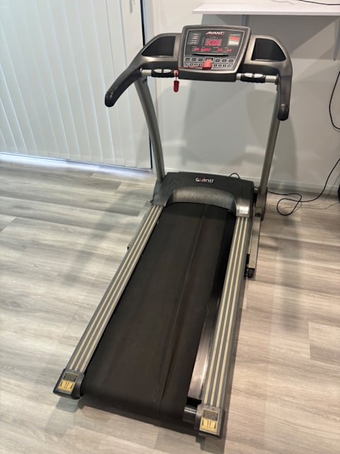 FREE Treadmill - Avanti AT480 - REQUIRES BELT REPLACEMENT - Gym ...
