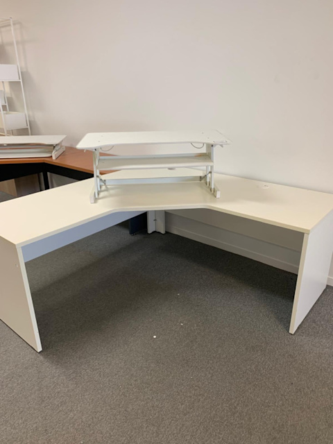 Corner Desk 180 x 180 - Office Furnitur - Desks in Virginia QLD ...