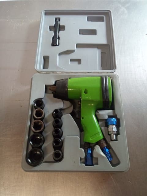 AIR RATTLE GUN/IMPACT WRENCH - Power Tools in Alice River QLD | Gumtree ...