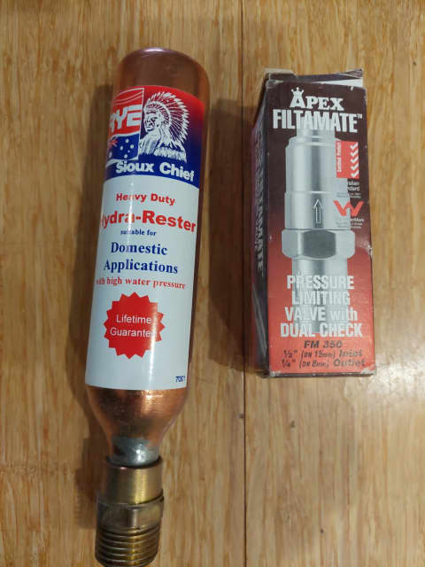 WATER HAMMER ARRESTOR & APEX FILTAMATE PRESSURE CHECK VALVE MALVERN EA ...