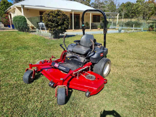 Toro Z-Master Commercial 72 inch side-discharge ride-on mower - Lawn ...