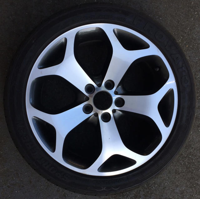 1x Ford Falcon FG XR50 TURBO 18 inch ALLOY WHEEL and TYRE GREY INSERT ...