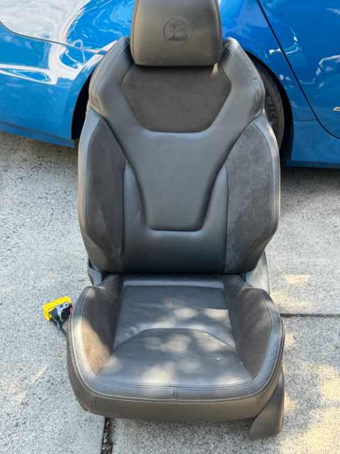 VF/HSV GTS Front Seat | Other Parts & Accessories | Gumtree Australia ...