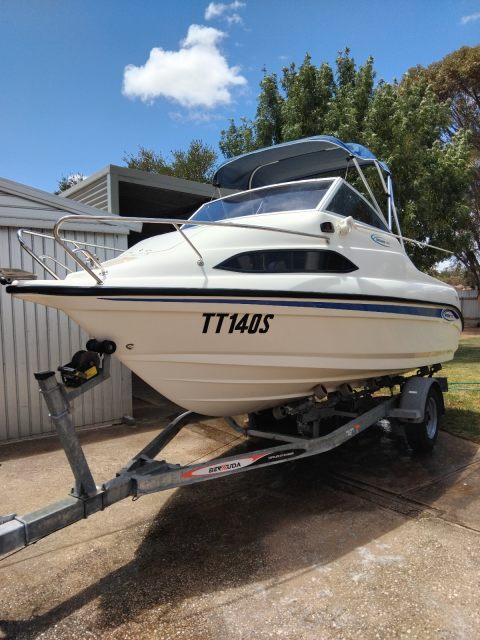 Quicksilver 520 fibreglass half cab boat | Motorboats & Powerboats ...