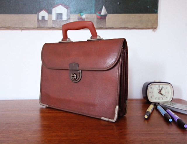Vintage Retro Leather Briefcase - Compact Size - Bags in Hurlstone Park ...