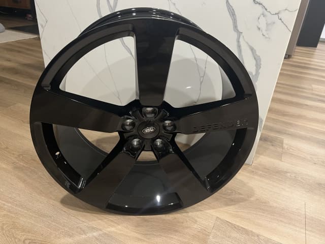 Land Rover Defender rims 22 x 9 inch x 4 rims wheels. Brand new ...