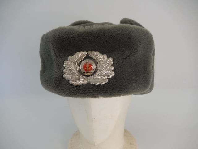 Vintage 20th Century East German DDR NVA army winter cap - Collectables ...