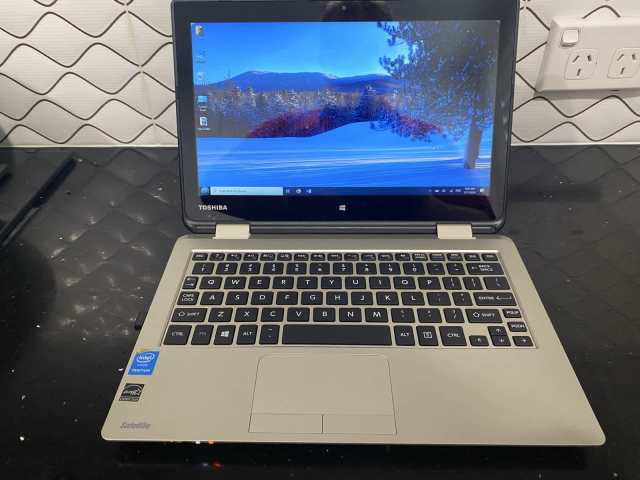 Toshiba Radius 11 2- in -1 Laptop - Laptops in Doyalson North NSW ...